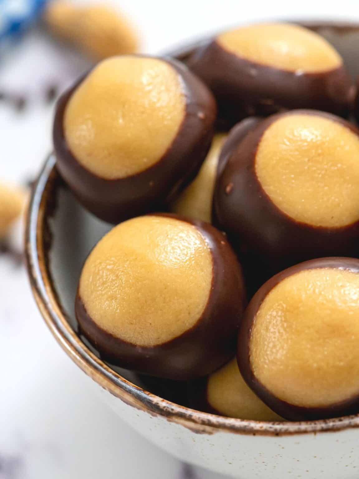 Peanut Butter Buckeye Candy {Easy 5-Ingredient Recipe}