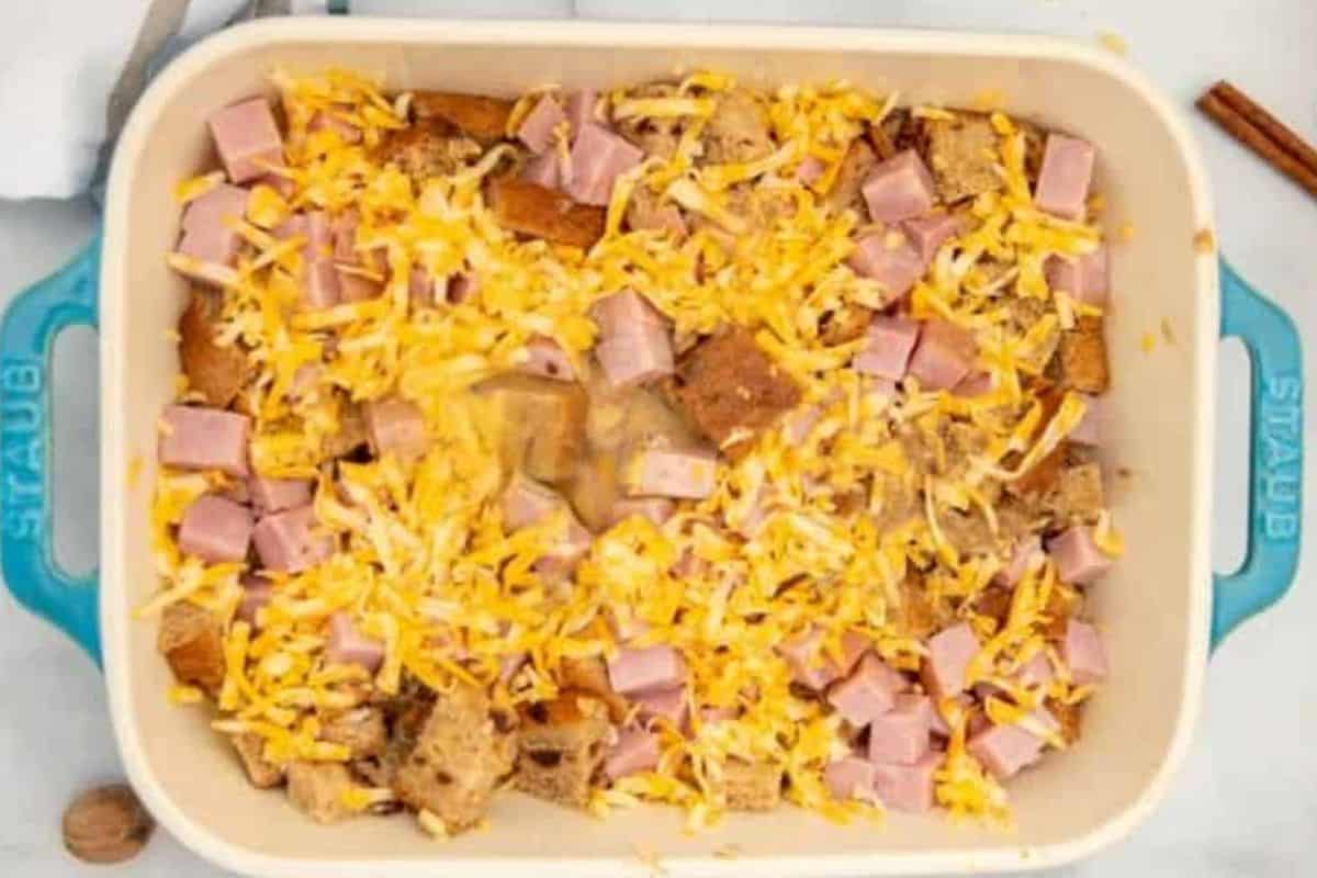 Easy Overnight Ham and Egg Breakfast Casserole
