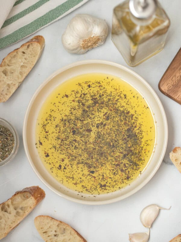 Bread Dipping Oil Recipe - Italian Restaurant Copycat Recipe