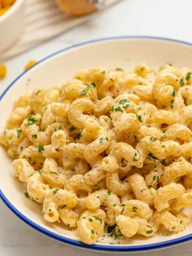 Creamy Cavatappi Pasta {Easy 20 Minute Recipe}