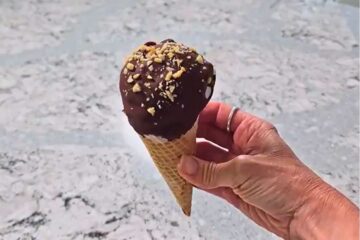 Copycat Drumsticks Ice Cream Cones {Easy + Customizable}